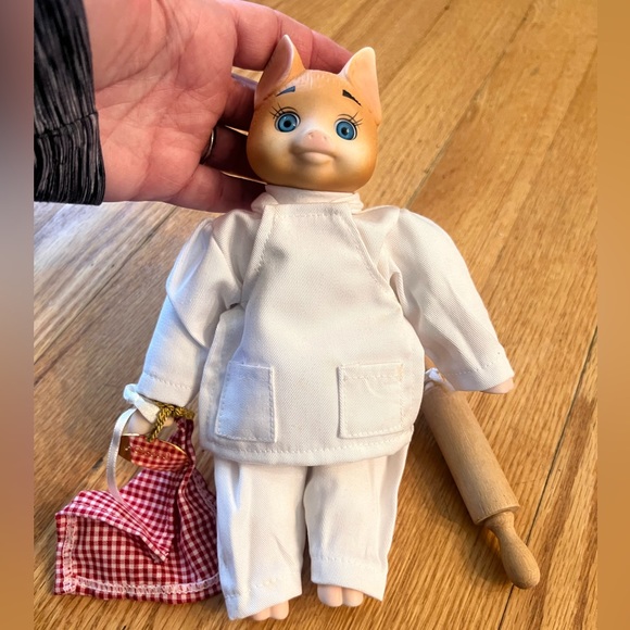 Goebel | Other | Rare Goebel Dolly Dingle Porcelain Porky Dumpling Pig ...